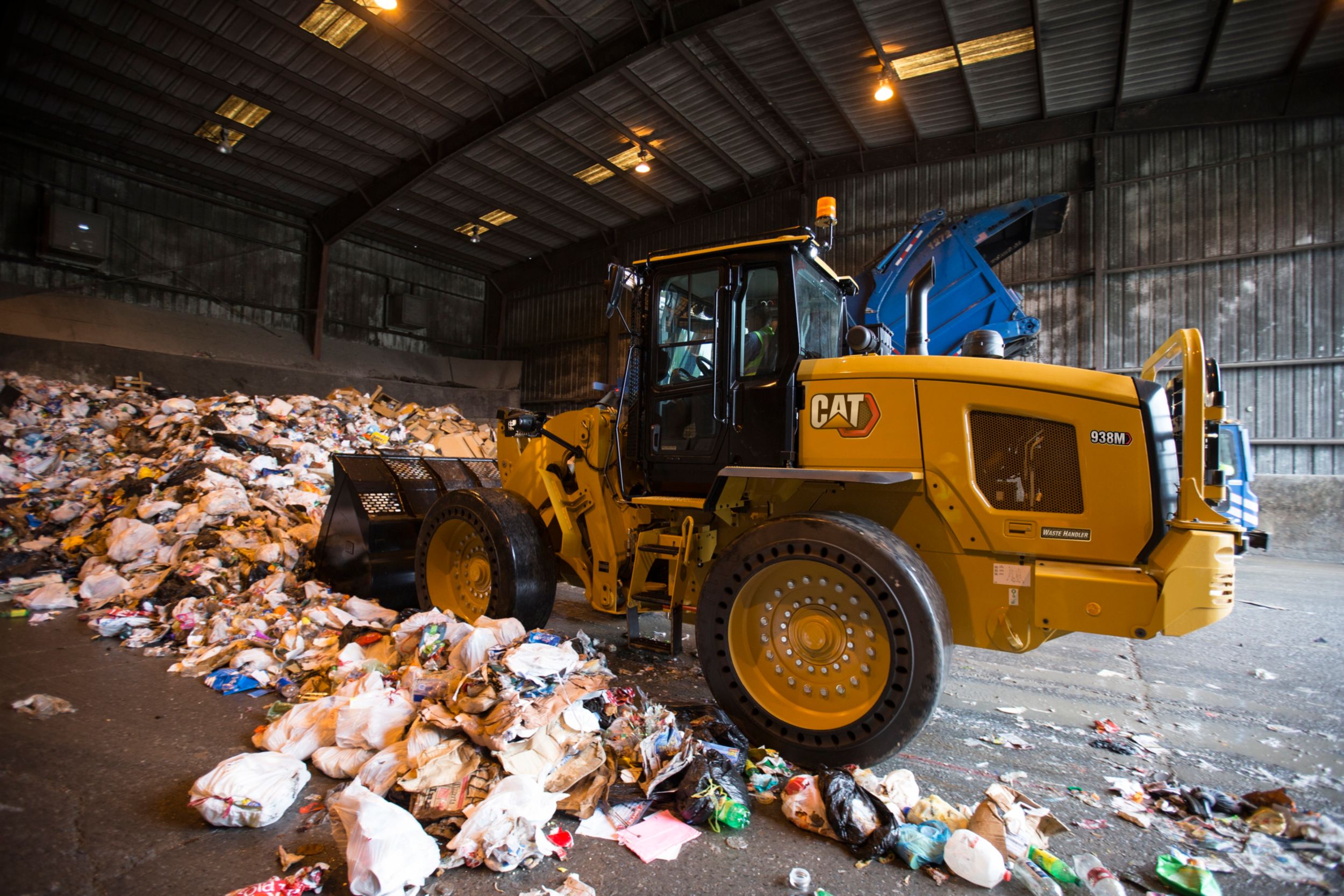 938M Waste Handler | Peterson Cat